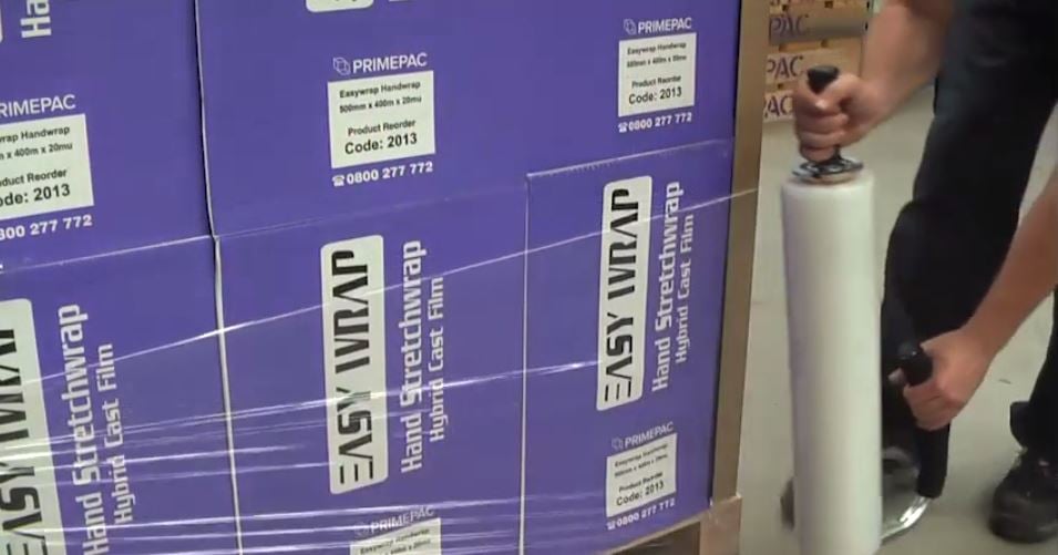 How to use less pallet wrap without reducing containment force